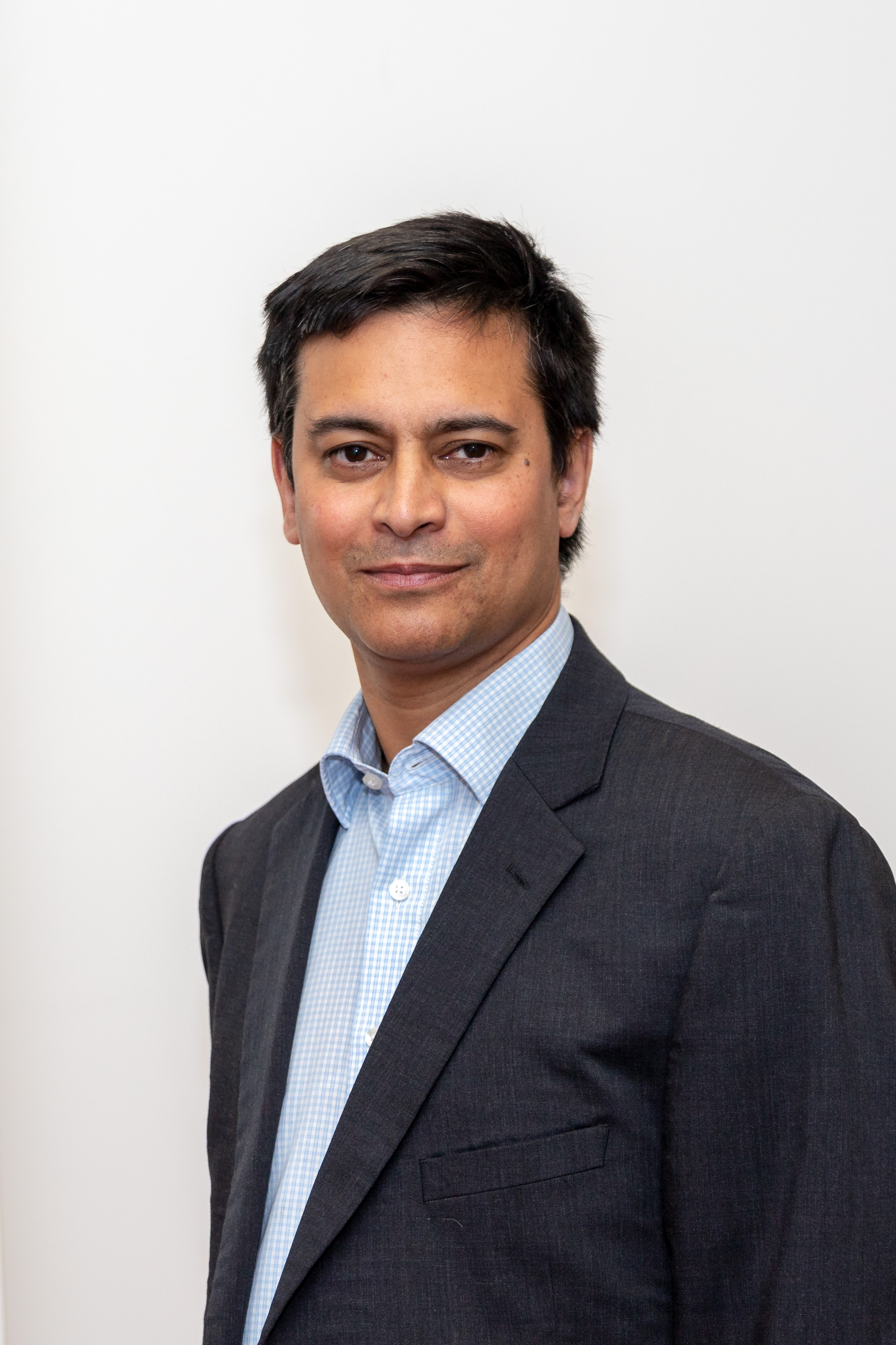 Rana Mitter discusses China's response to COVID-19 | St Cross College
