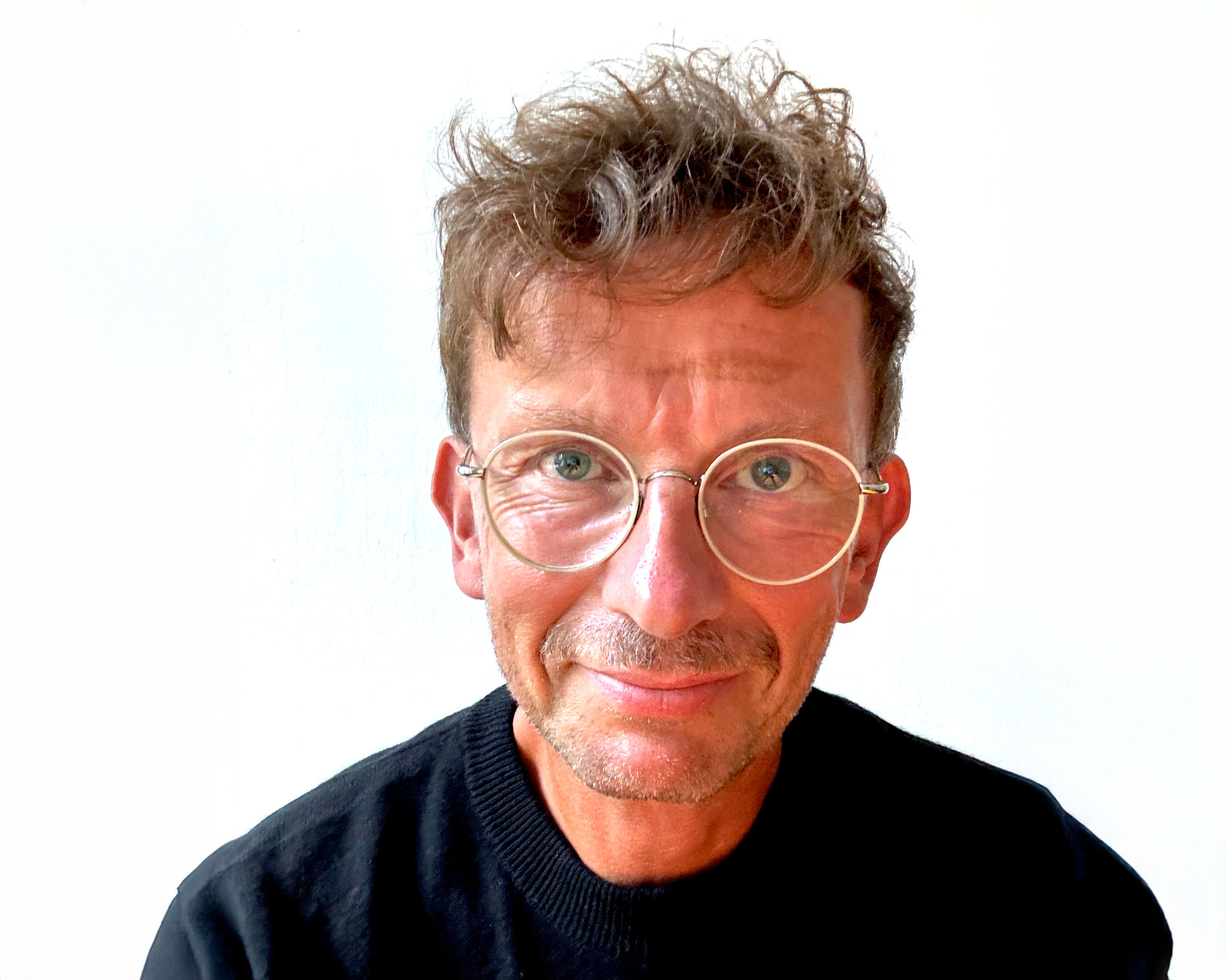 Professor Dan Hicks | St Cross College